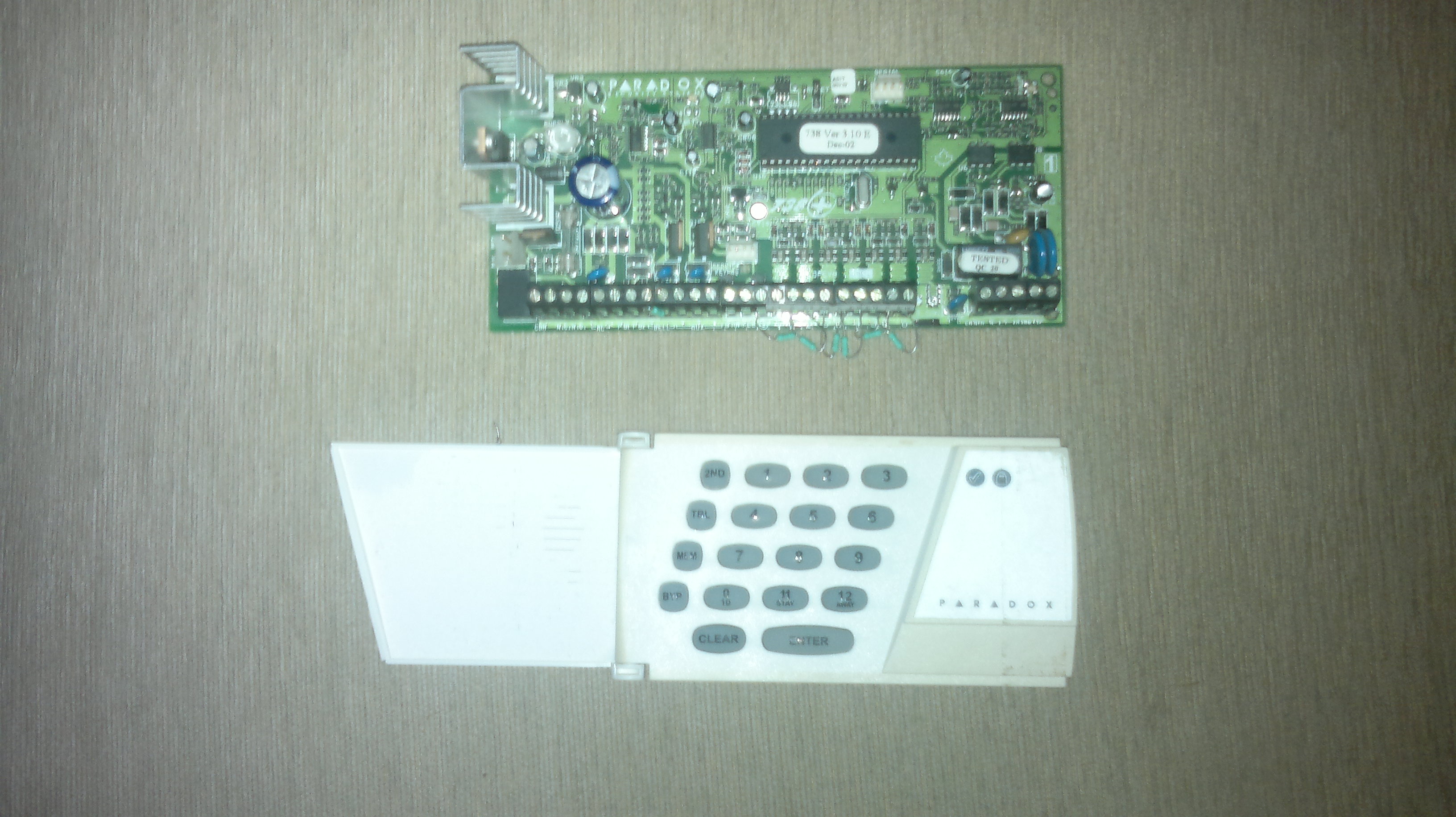 Аларма PARADOX 738+ и контролен панел